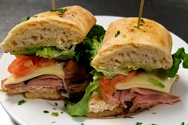 Flanagan's Irish Pub