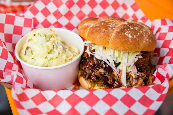 Lil' Piggy's Bar-B-Que