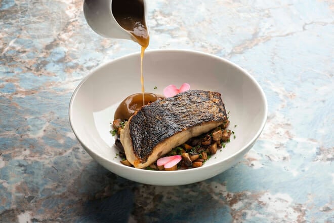 Marea Seafood & Beverage