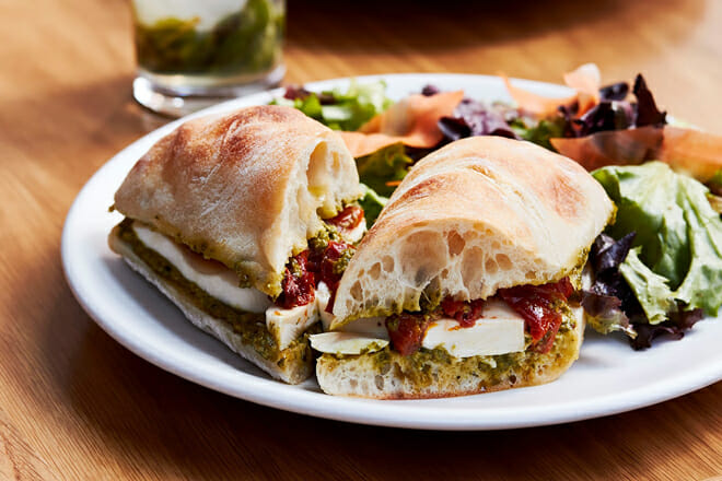 murray&rsquo;s cheese bar