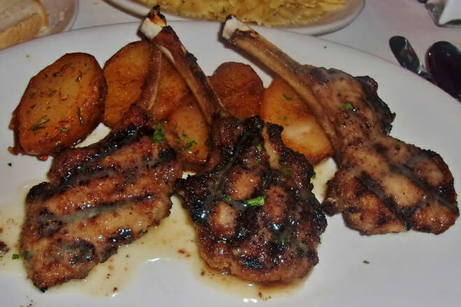 Roberto's Trattoria & Chophouse