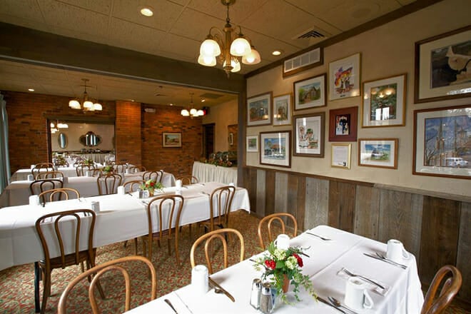 schmidt&rsquo;s sausage haus und restaurant