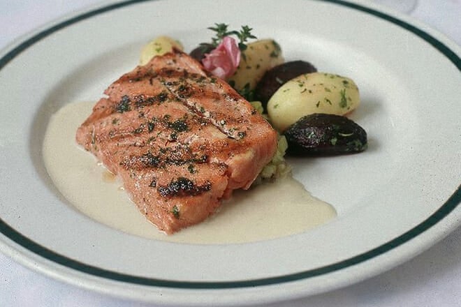 ships inn restaurant