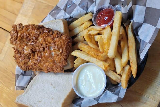 silver rail bar and grill