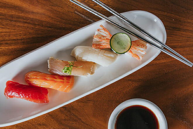 tsunami sushi baton rouge