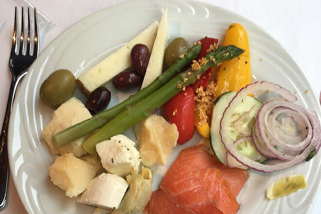 Brazeiros Churrascaria - Brazilian Steakhouse