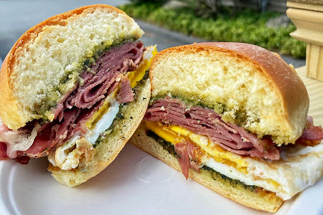 Caf&eacute; Alfresco