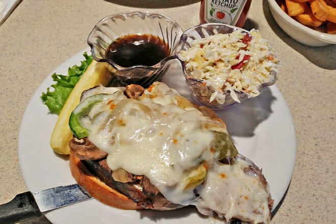 Canteen Bar & Grille