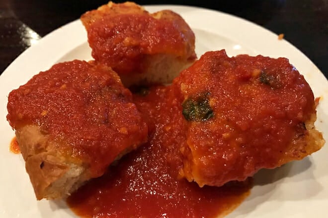 Carlucci&rsquo;s Grill