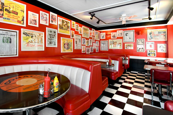 Cool Cat Cafe - Maui