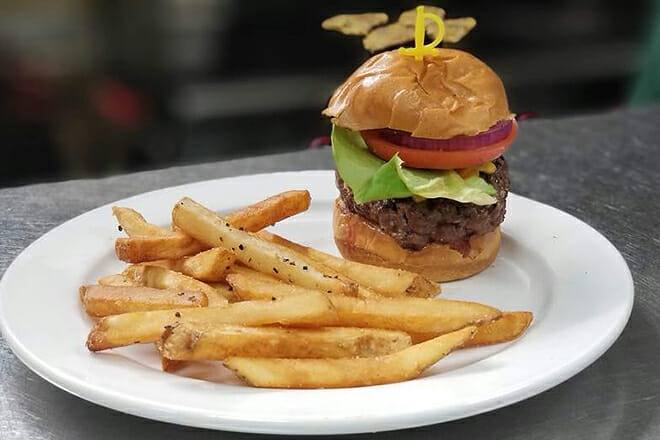 Copper Cricket Restaurant & Irish Pub