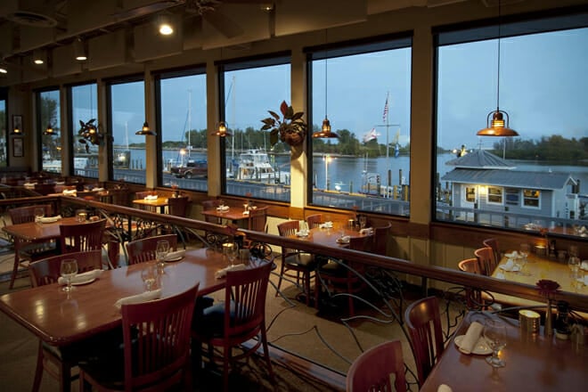 Crow's Nest Restaurant & Marina