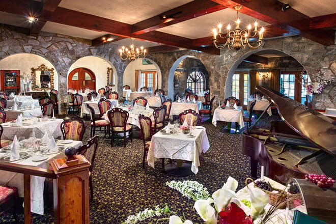 Fourways Restaurant & Inn