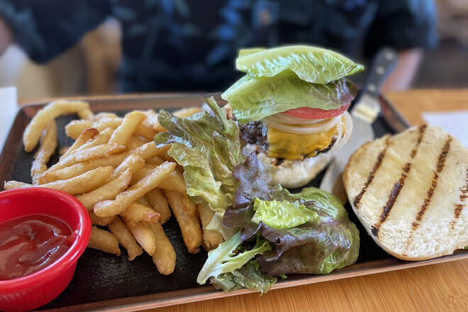 Hali'imaile General Store