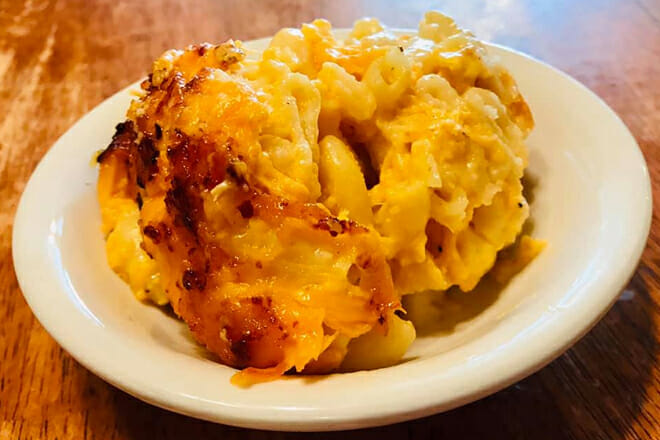 jewel's deluxe restaurant