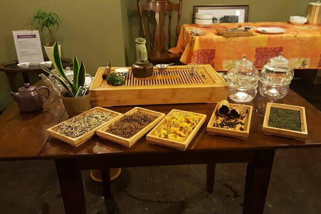 loka leaf tea lounge