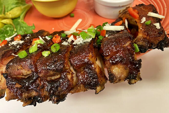 Machi's Saloon & Grill