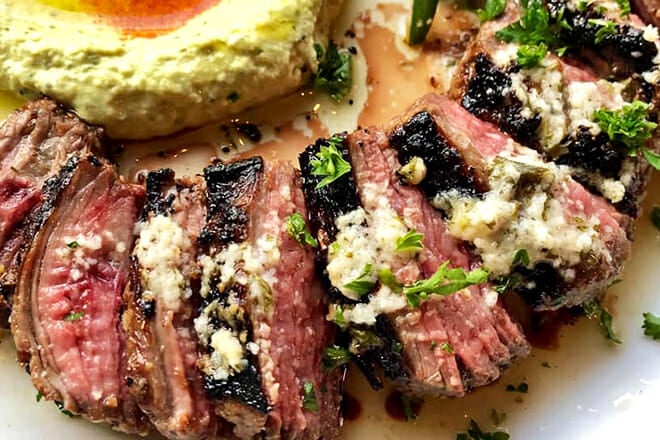 Meditrina Market Caf&eacute;