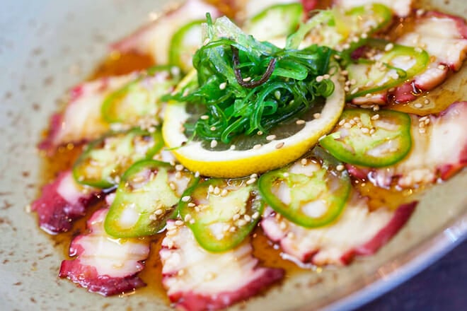 Mikuni Japanese Restaurant & Sushi Bar