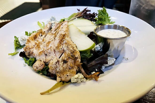 Nicholson's Tavern & Pub