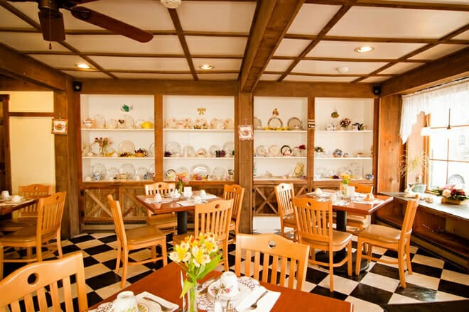 nook and kranny kafe