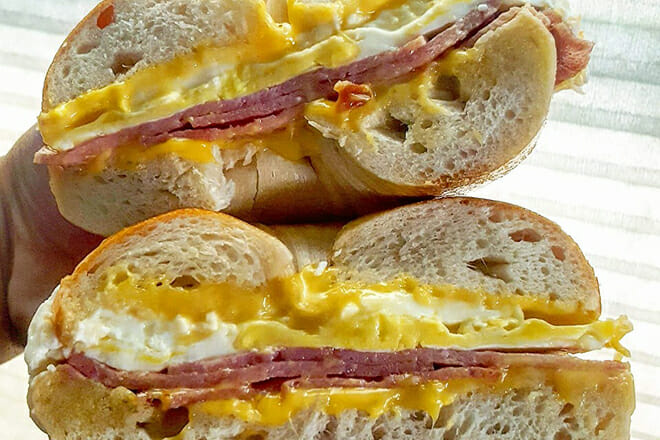 river road hot bagels