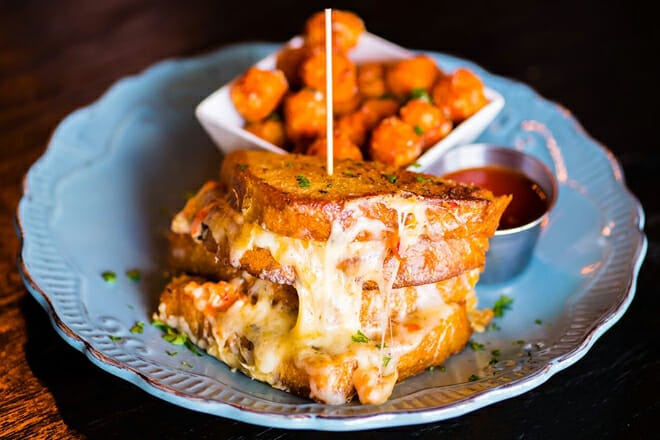 RusTeak Restaurant & Wine Bar