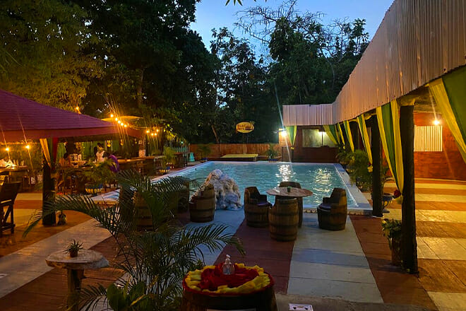 suki jerk &mdash; ocho rios