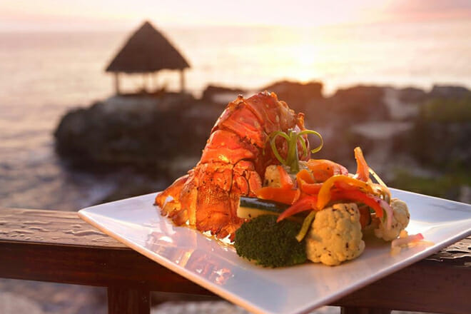 the lodge restaurant &mdash; negril