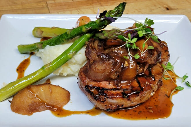 The Mews Restaurant and Caf&eacute;