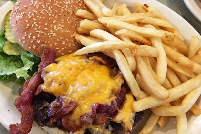 Theo&rsquo;s Family Restaurant