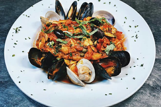 Two Meatballs In The Kitchen - Cape Coral