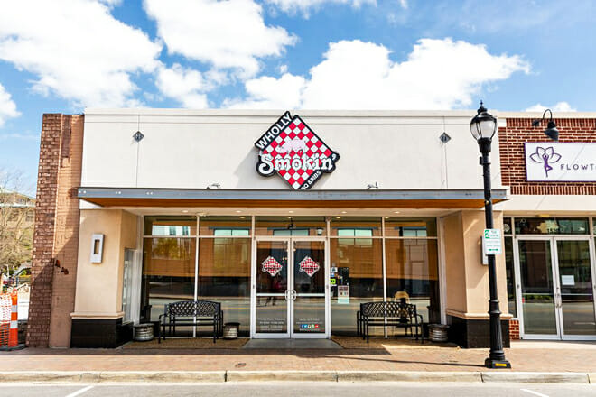 Wholly Smokin&rsquo; BBQ and Ribs