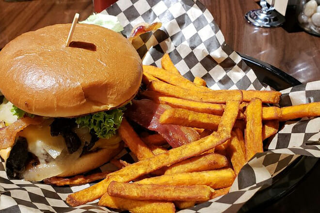 6th Street Restaurant