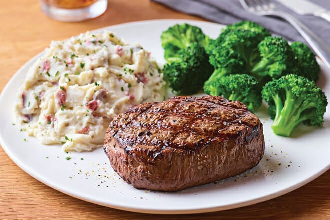 Applebee&rsquo;s Neighborhood Grill & Bar