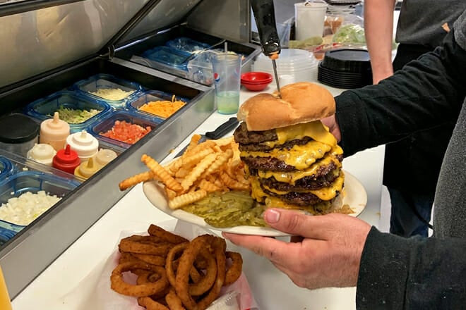 Applejacks Bar & Grill