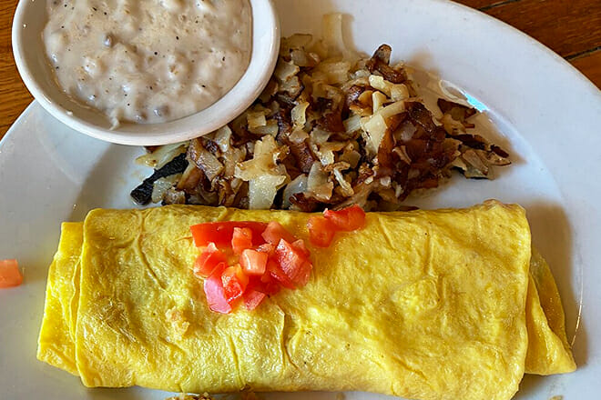 Crockett&rsquo;s Breakfast Camp