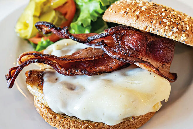 Jongewaard's Bake n Broil