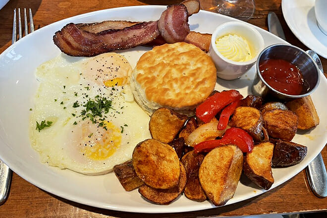 Links, an American Grill