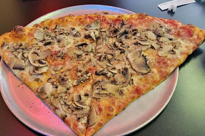 Little Italy Pizzeria