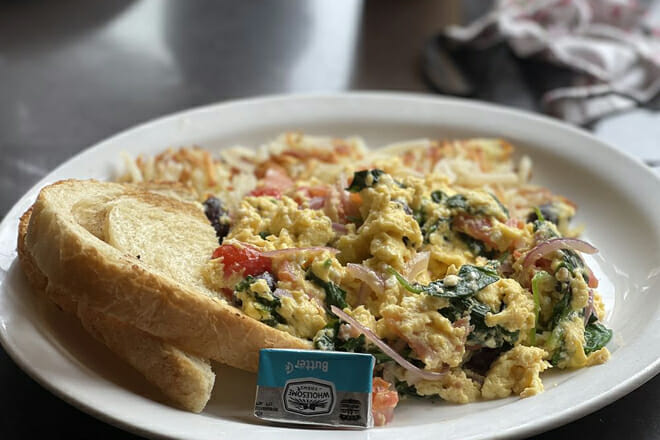 Lost Lake Cafe & Lounge