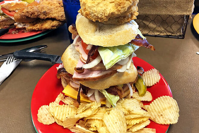 Lunch Box Caf&eacute;