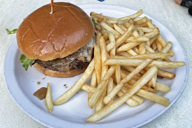 Murphy's Irish Pub & Restaurant