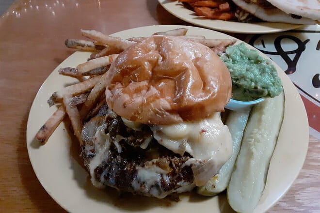 Oscar&rsquo;s Pub and Grill