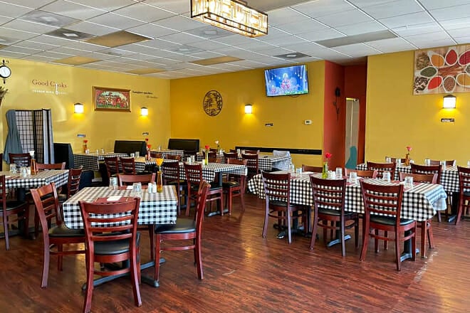 Pakwaan Indian Cuisine