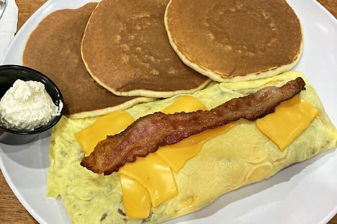 Sawyer&rsquo;s Farmhouse Restaurant