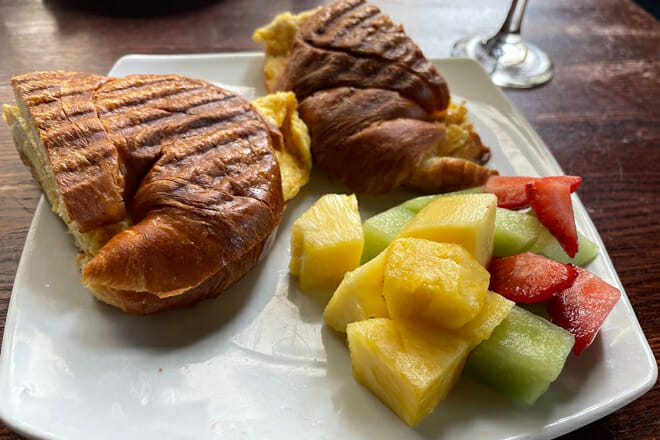 Teavolve Caf&eacute; and Lounge