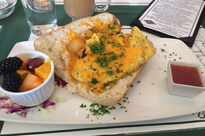 The Polo Inn Bridgeport U.S.A.