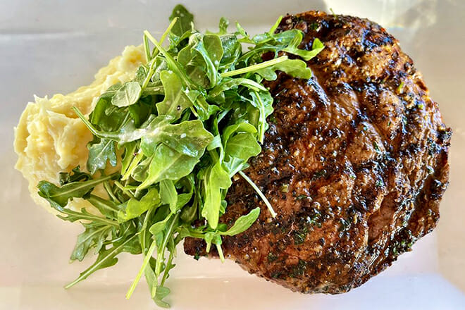 Tommy Bahama Restaurant & Bar &mdash; Honolulu