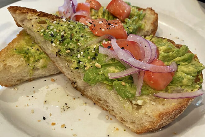 Bread Winners Caf&eacute; and Bakery